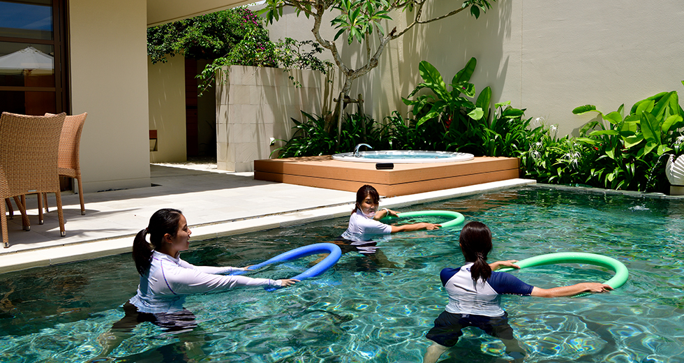 アクアエクササイズ | レコメンド メニュー | 【公式】ジ･ウザテラス ビーチクラブヴィラズ | 沖縄読谷プライベートヴィラホテル
